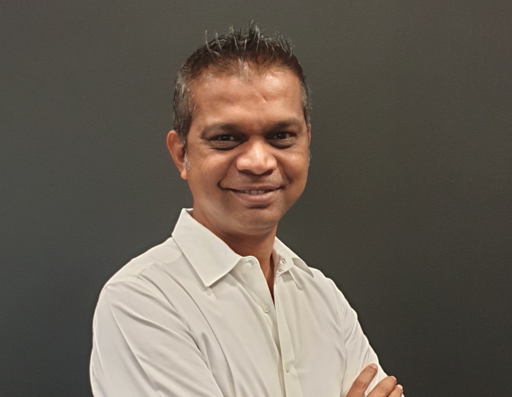 Riding roller coasters makes people want a good meal: Motiongate Dubai ...