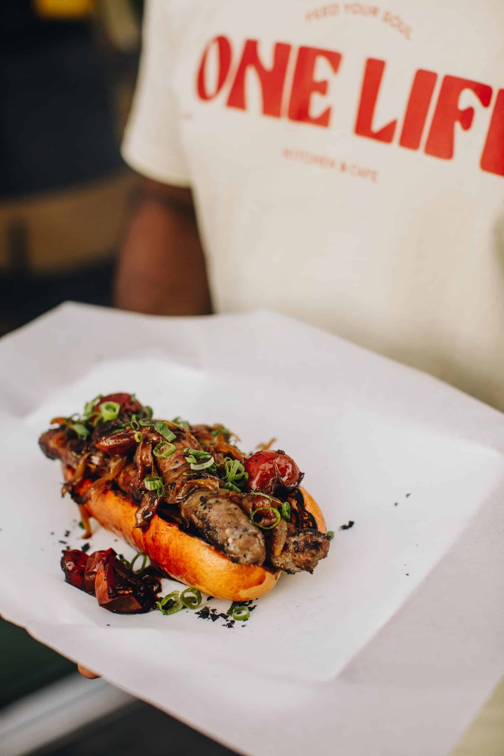 ONE LIFE LAUNCHES THE LISTENING ROOM BBQ NIGHTS - Hotel & Catering