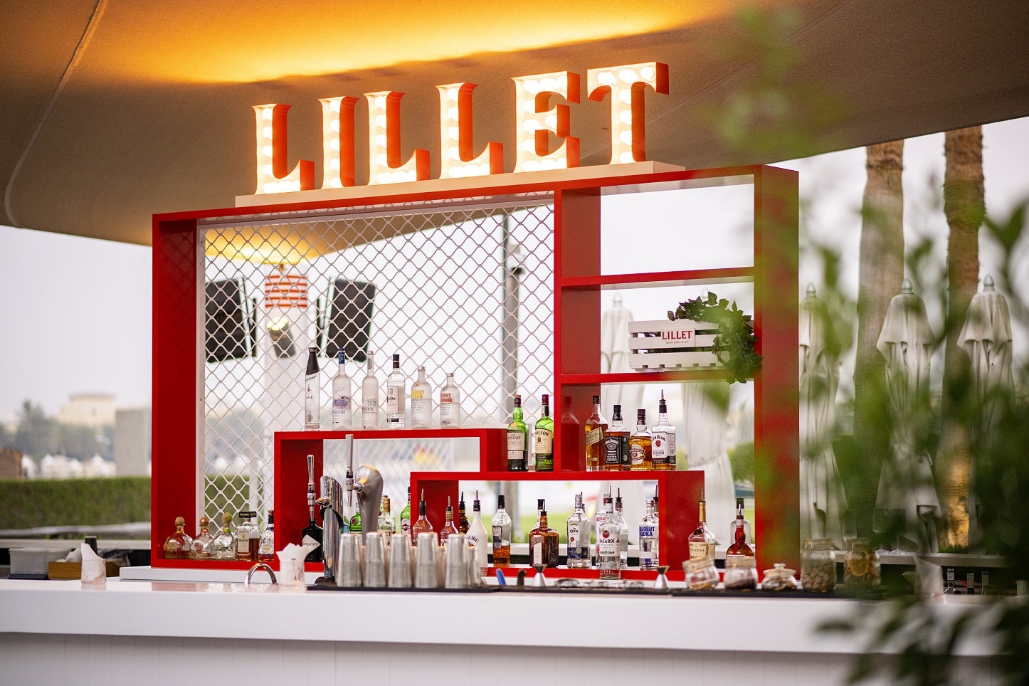 THE RITZ-CARLTON ABU DHABI, GRAND CANAL UNVEILS NEW POOLSIDE LOUNGE ...